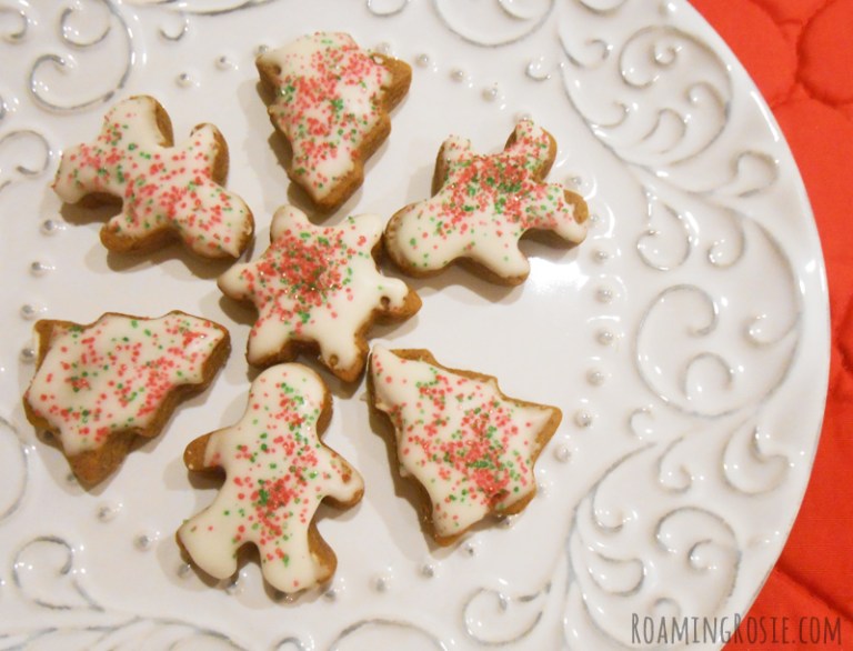 Mini Soft Iced Gingerbread Cookies | Roaming Rosie